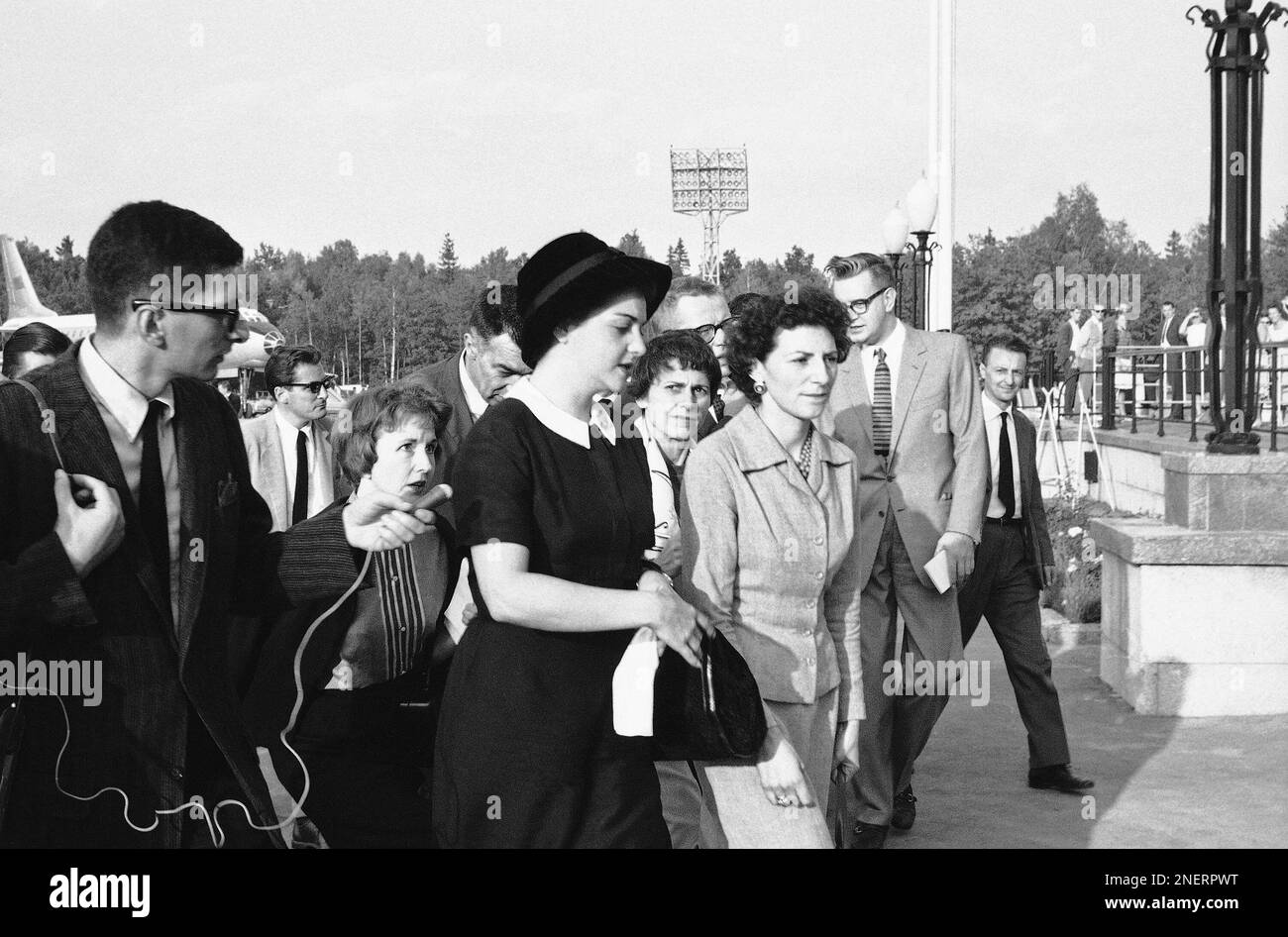 Mrs. Barbara Powers, wife of American U-2 pilot Francis Gary Powers ...