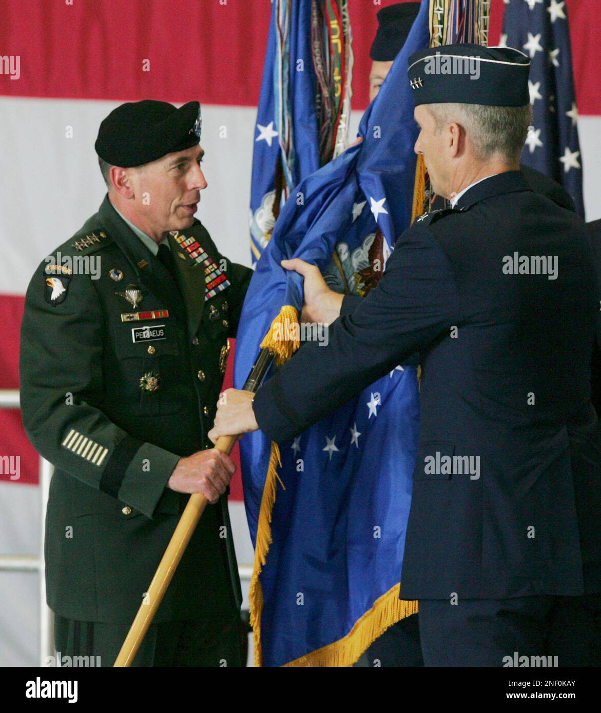 Army Gen David Petraeus, Commander, of the U.S. Central Command, left ...
