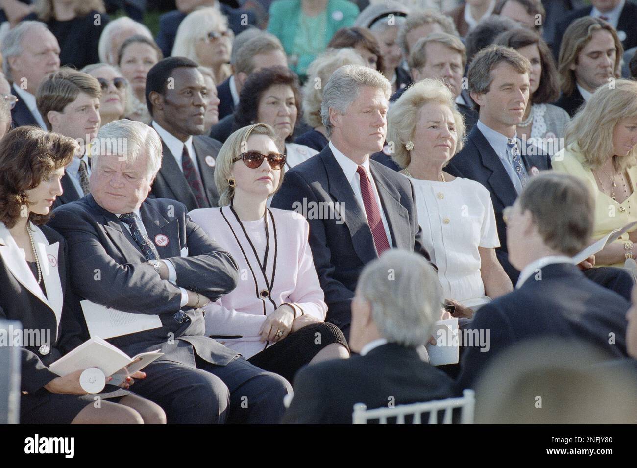 Pres. Bill Clinton, third from right, and Hillary Clinton, center, join ...