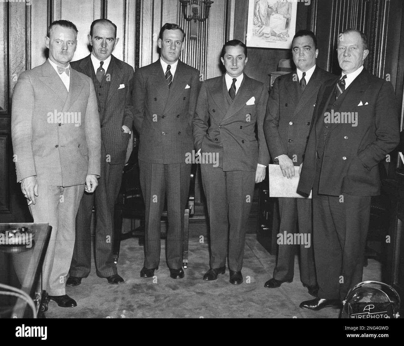 From left, H. Norman Swartzkopf , N.J. police head, prosecutor Anthony ...