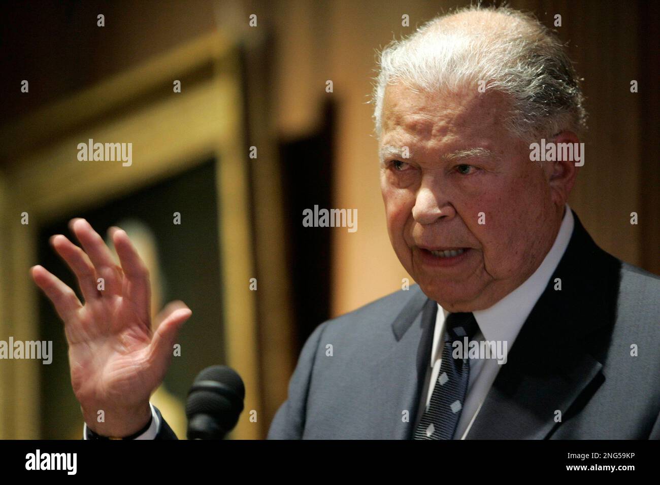Former Sen. Edward W. Brooke, 86, gives a talk at the Massachusetts ...
