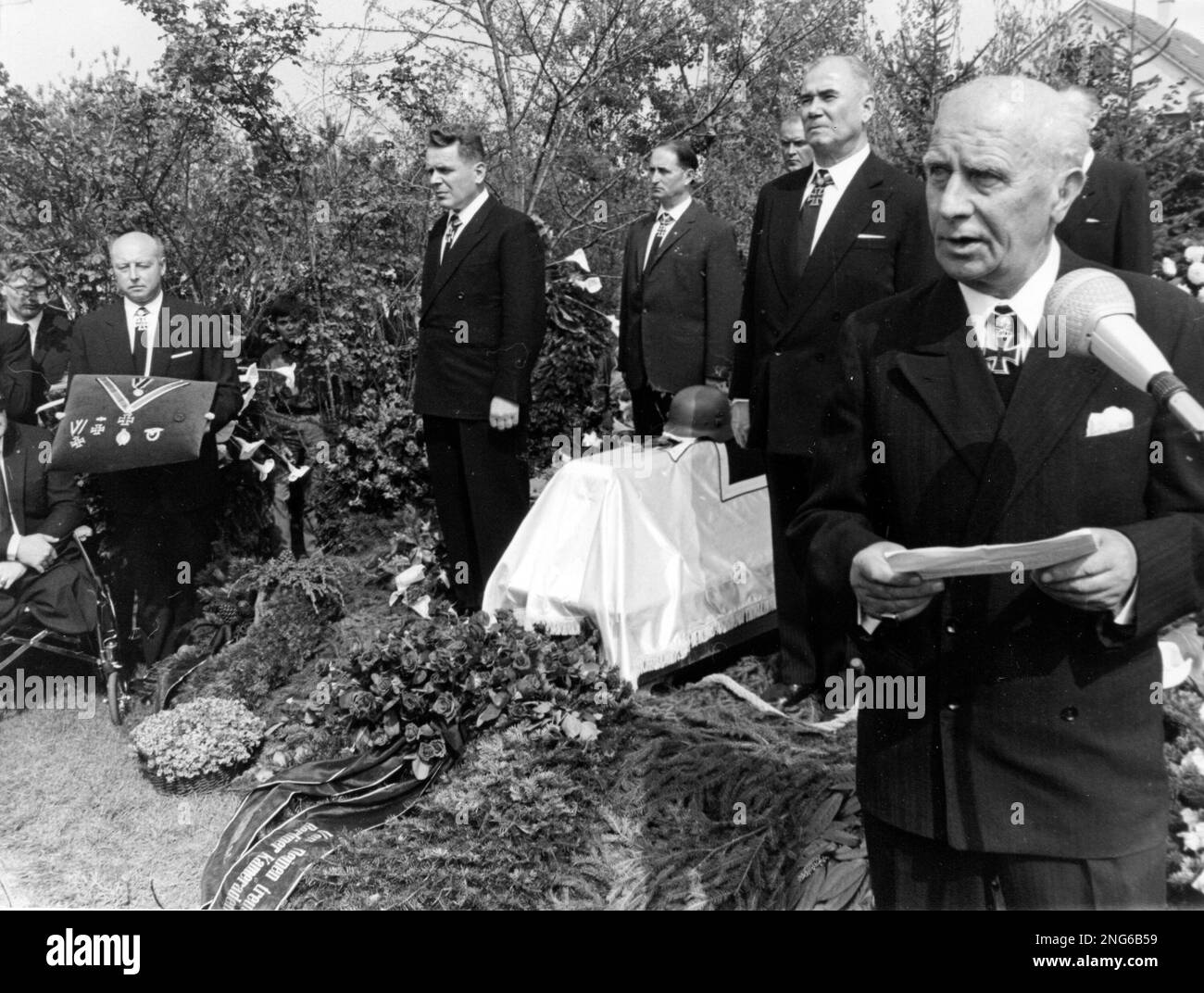 Former SS-General Wilhelm Bittrich, right, holds a speech next to the ...