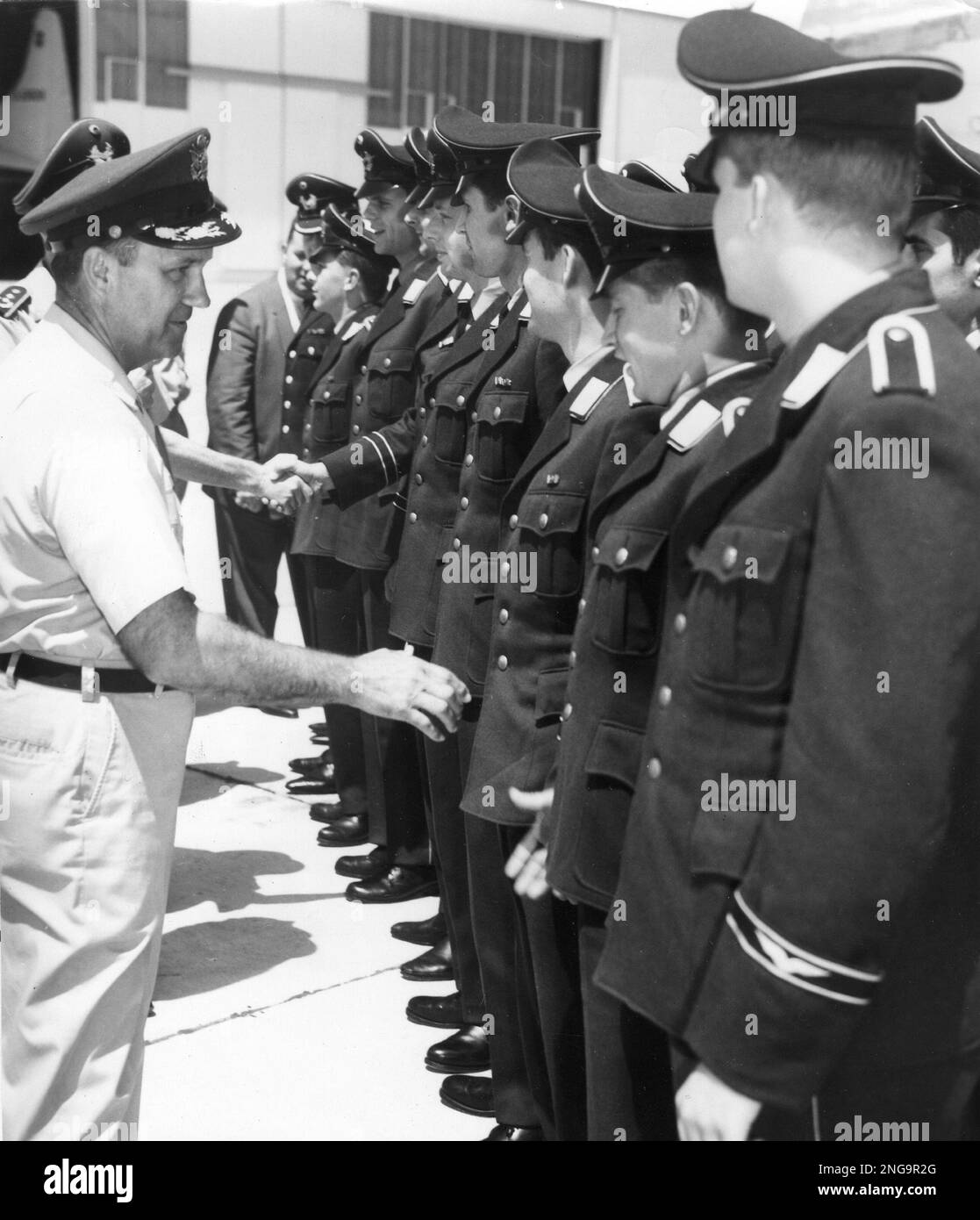 SHEPARD AFB, TEXAS --- GERMAN STUDENTS GREETED --- Colonel Paul M ...