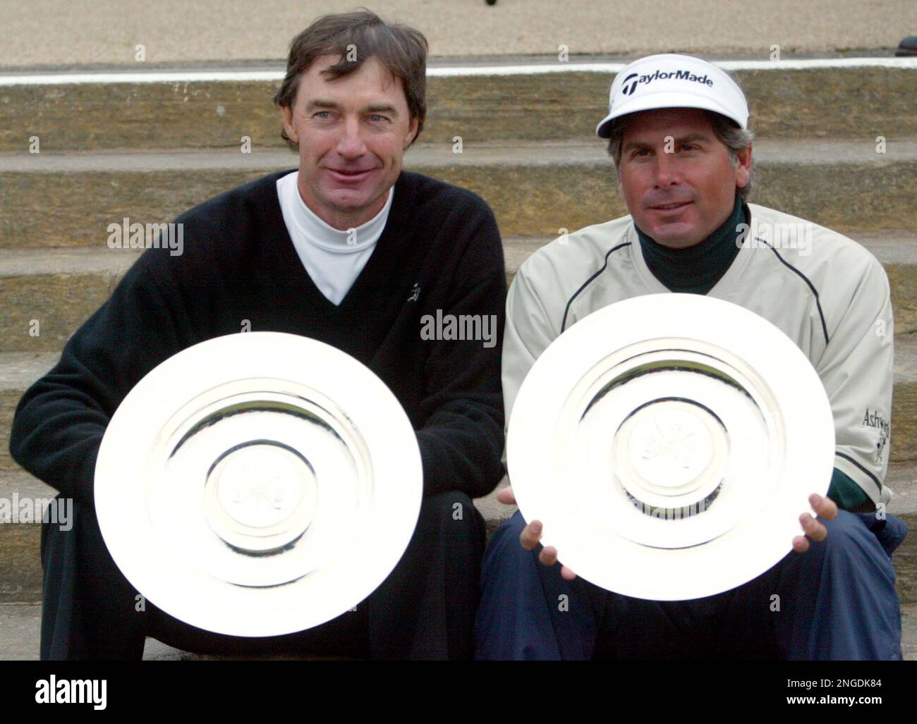 American Fred Couples, right, and New Zealand's amateur Craig Heatley ...