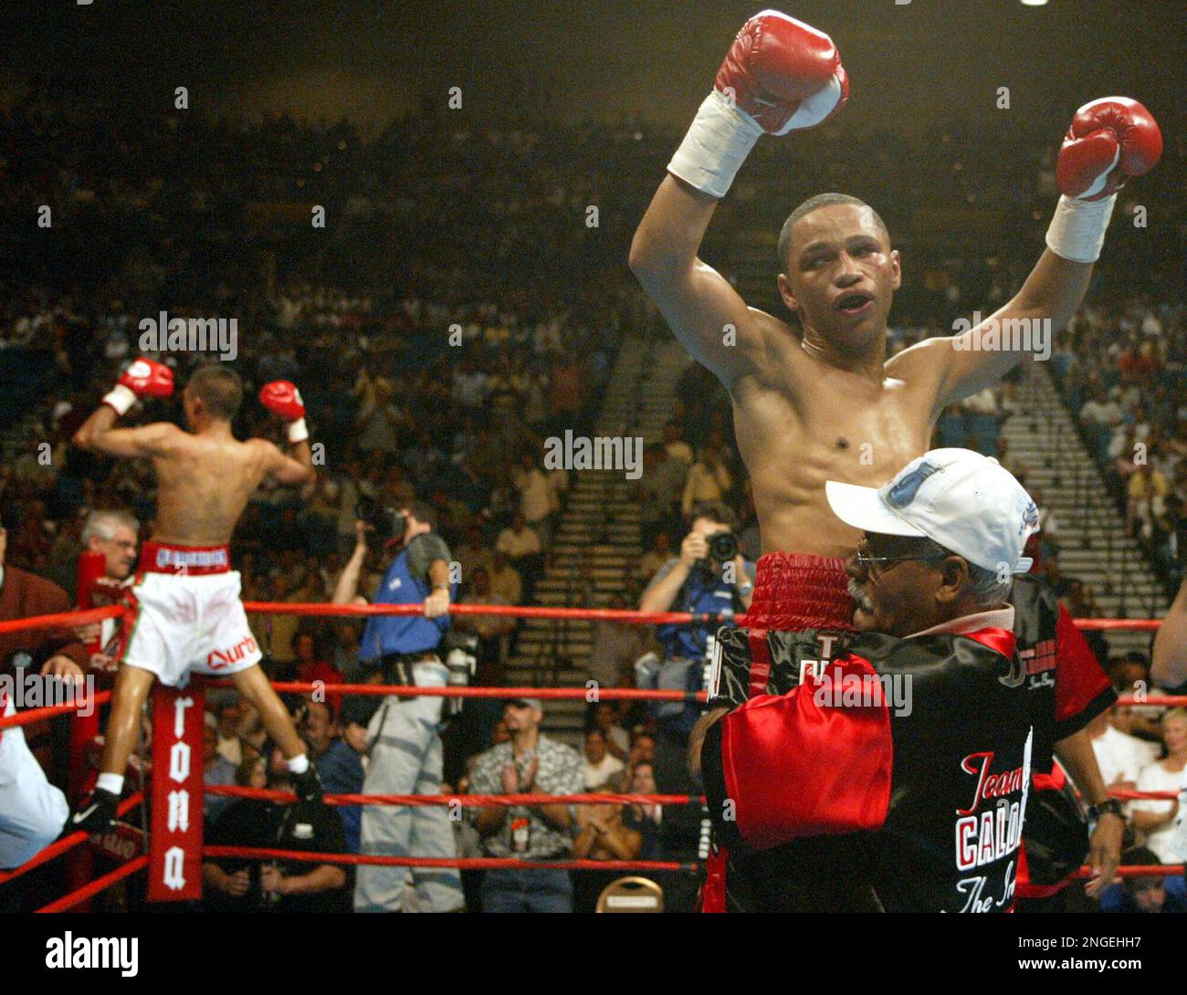 Ivan Calderon, right, of Puerto Rico, celebrates as does Mexico's ...