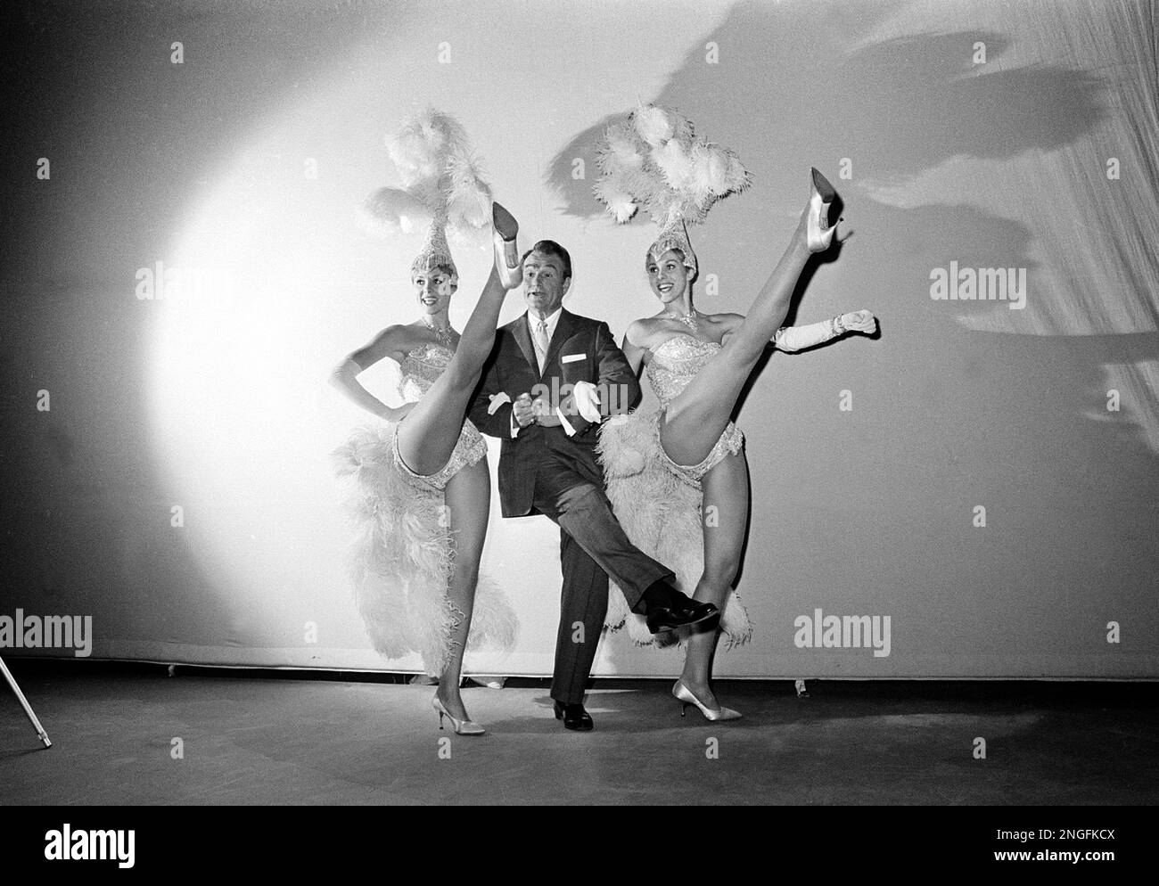 Actor-comedian Red Skelton rehearses a number for "The Red Skelton Show ...