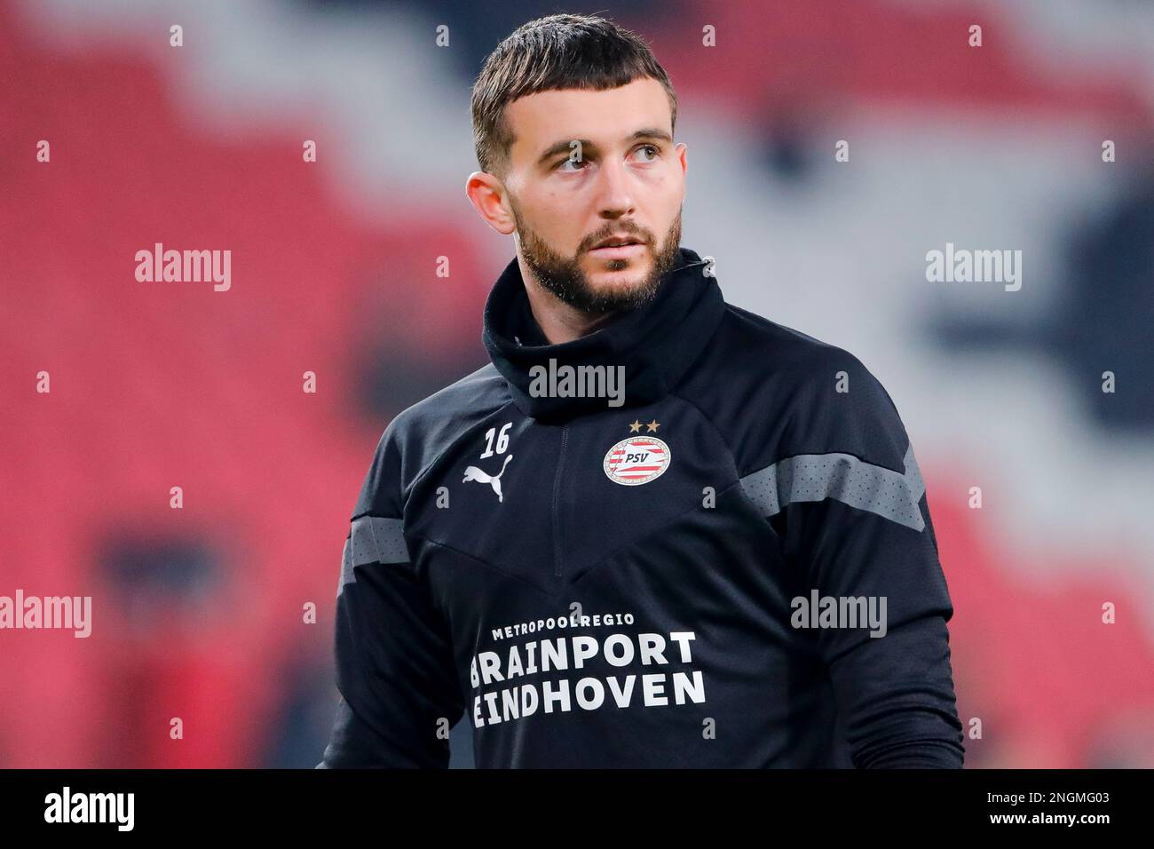 11-02-2023: Sport: PSV gegen Groningen EINDHOVEN, NIEDERLANDE - FEBRUAR ...