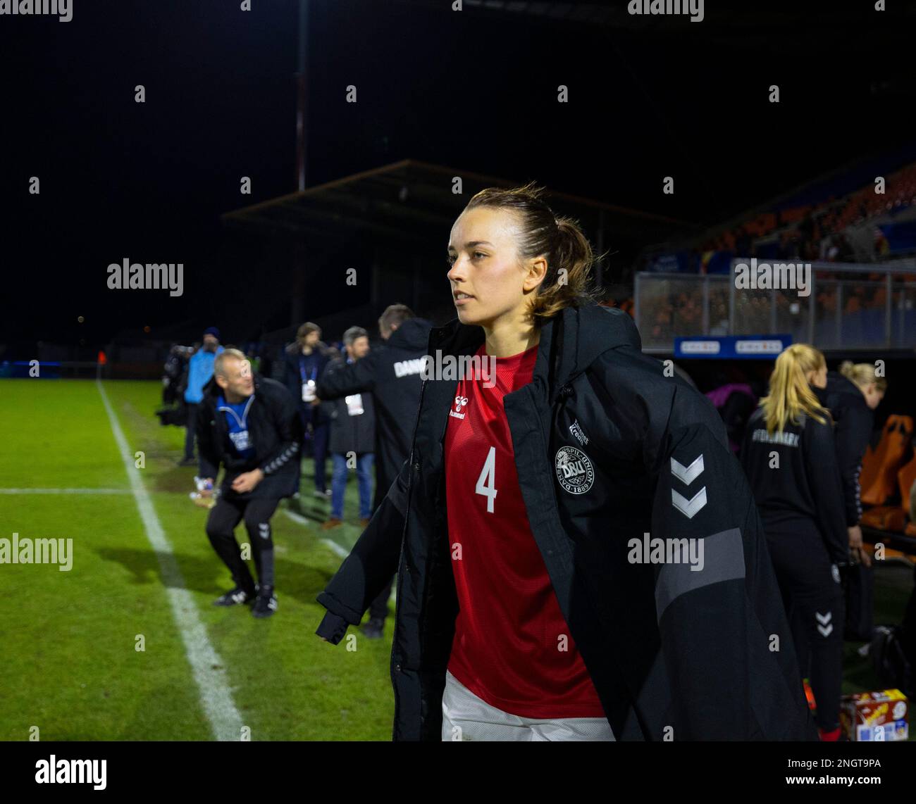 Dänische frauen gegen norwegische frauen -Fotos und -Bildmaterial in ...