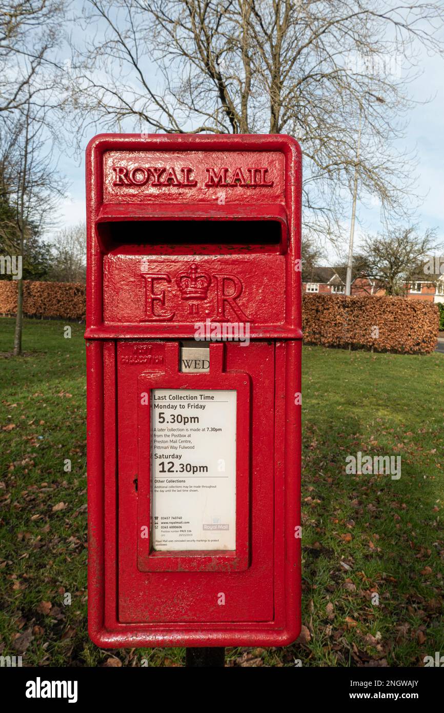Royal mail er post box -Fotos und -Bildmaterial in hoher Auflösung – Alamy