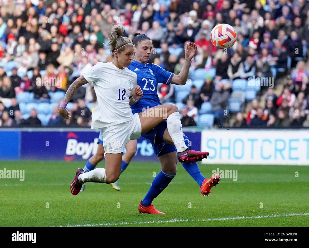Englands Rachel Daly schießt während des Arnold Clark Cup-Spiels in der ...