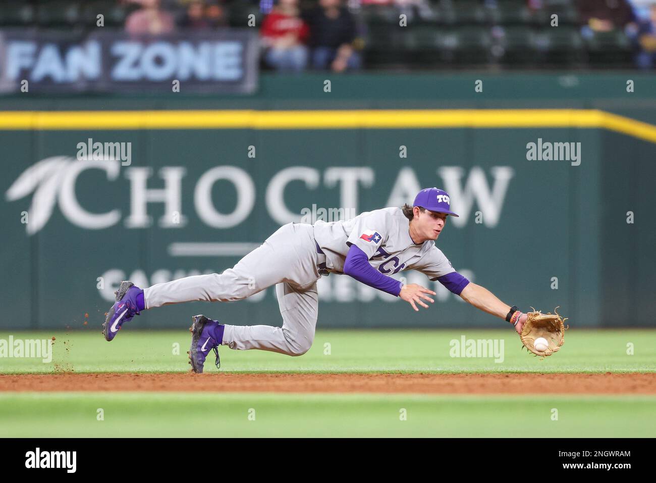 18. Februar 2023: Anthony Silva #5 TCU-Infielder bewegt sich nach links ...