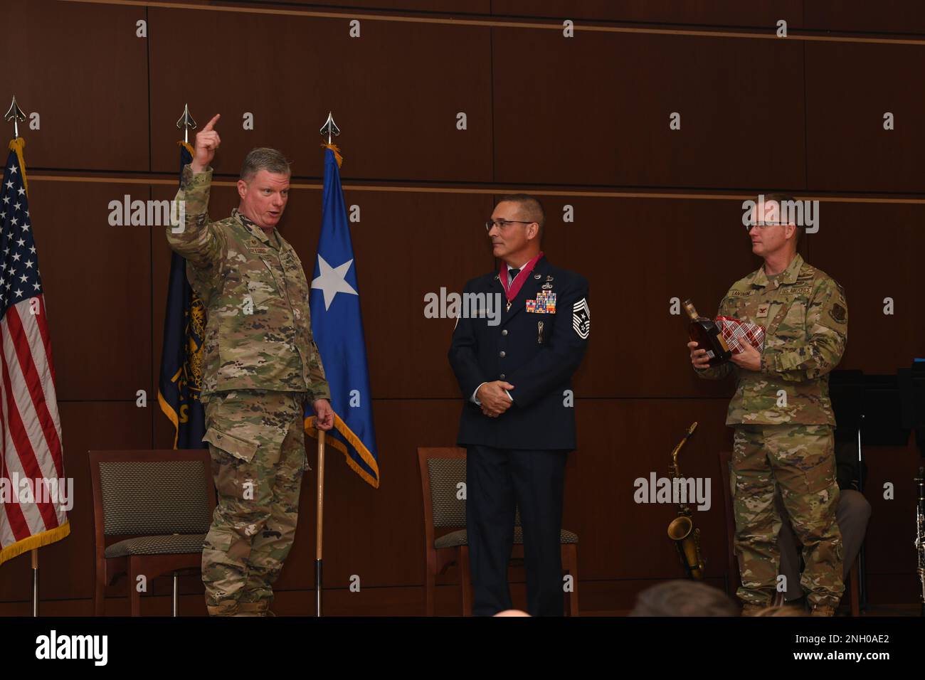 Chief master sgt daniel conner -Fotos und -Bildmaterial in hoher ...