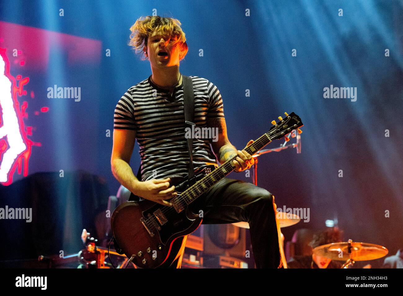 Poorstacy singen -Fotos und -Bildmaterial in hoher Auflösung – Alamy