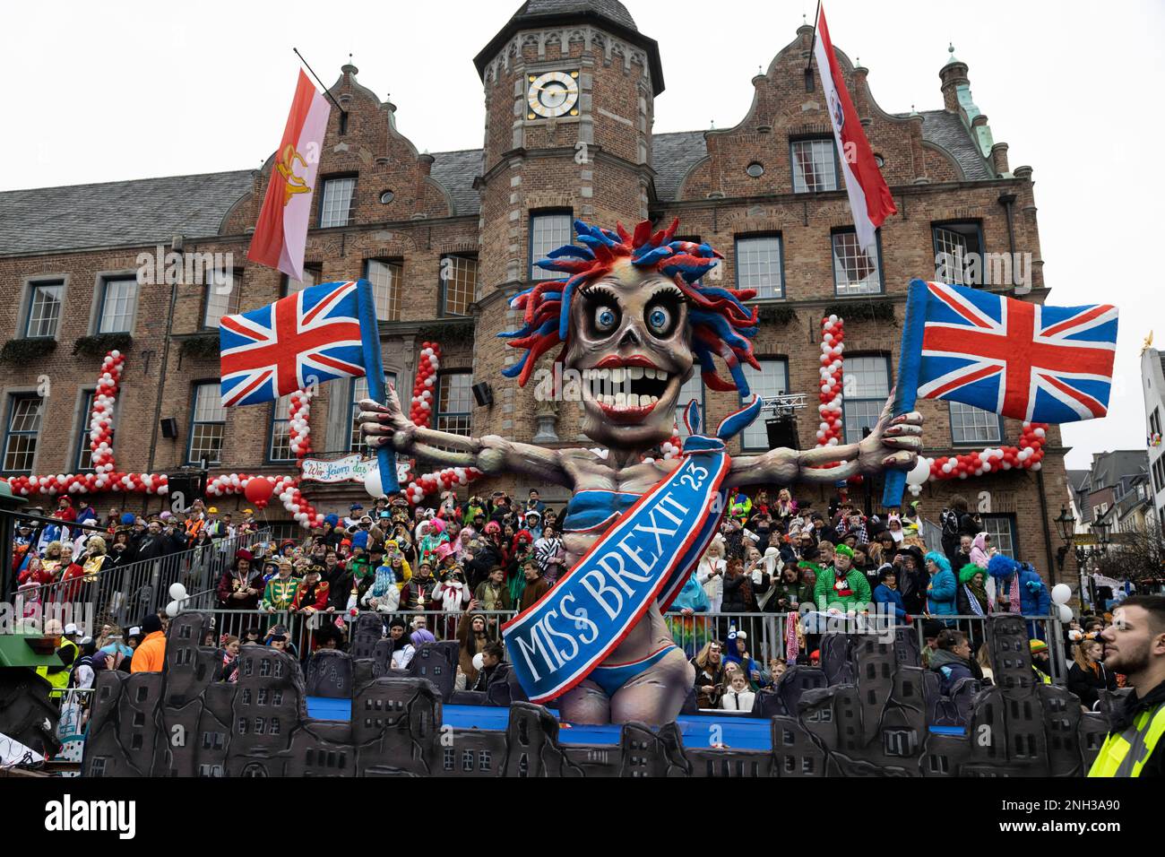 20. Februar 2023, Düsseldorf. Miss Brexit 2023. Politisch gestaltete ...