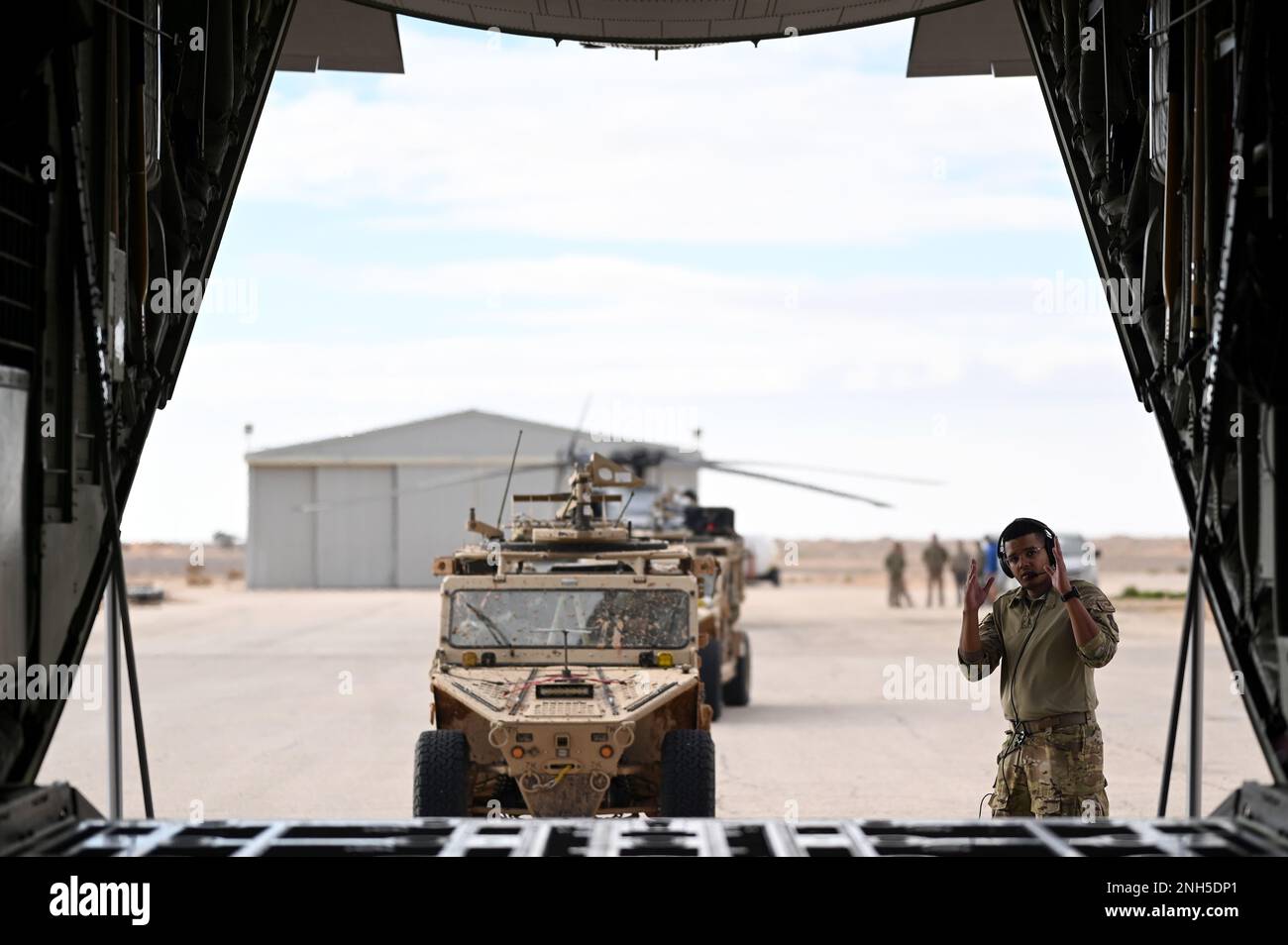 Drop zone operations -Fotos und -Bildmaterial in hoher Auflösung – Alamy