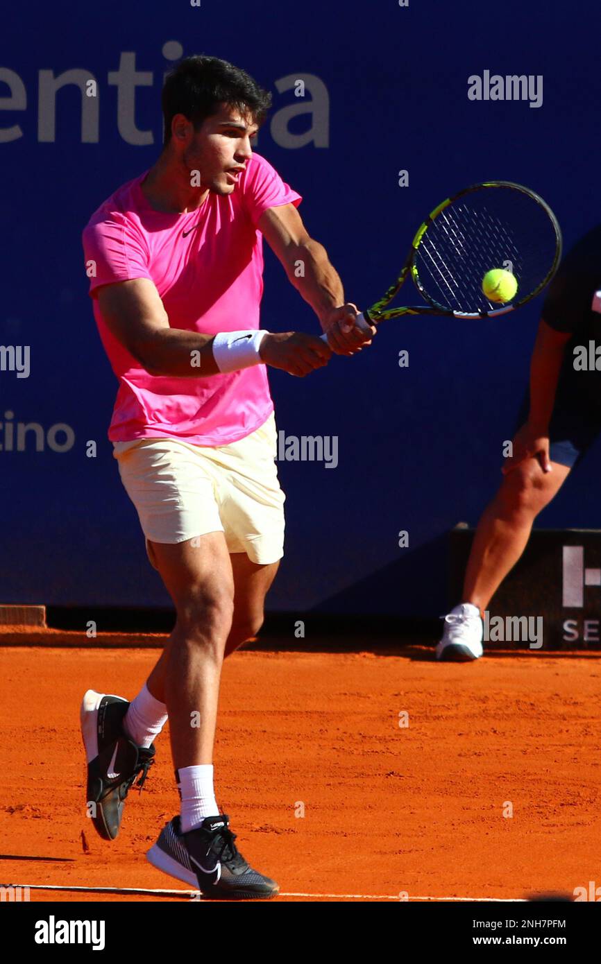 Carlos alcaraz raqueta -Fotos und -Bildmaterial in hoher Auflösung – Alamy