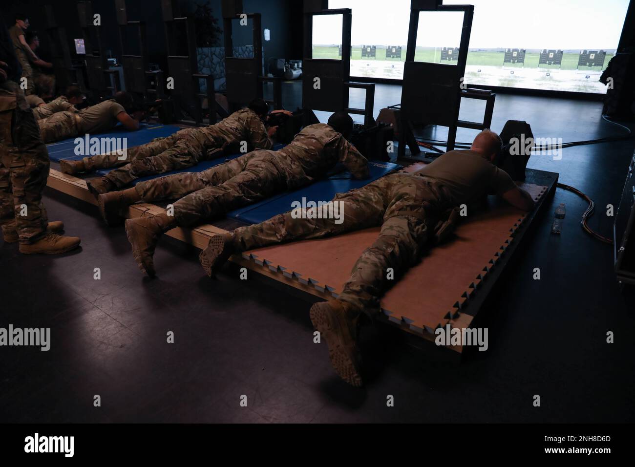 USA Soldaten der Armee-Reserve mit dem 412. Zivilkommando-Bataillon machen sich während der ...