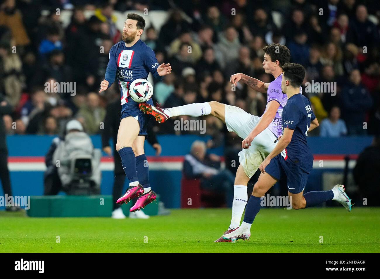 PARIS, FRANCE - FEBRUARY 4: Leo Messi jumps to control a ball while ...