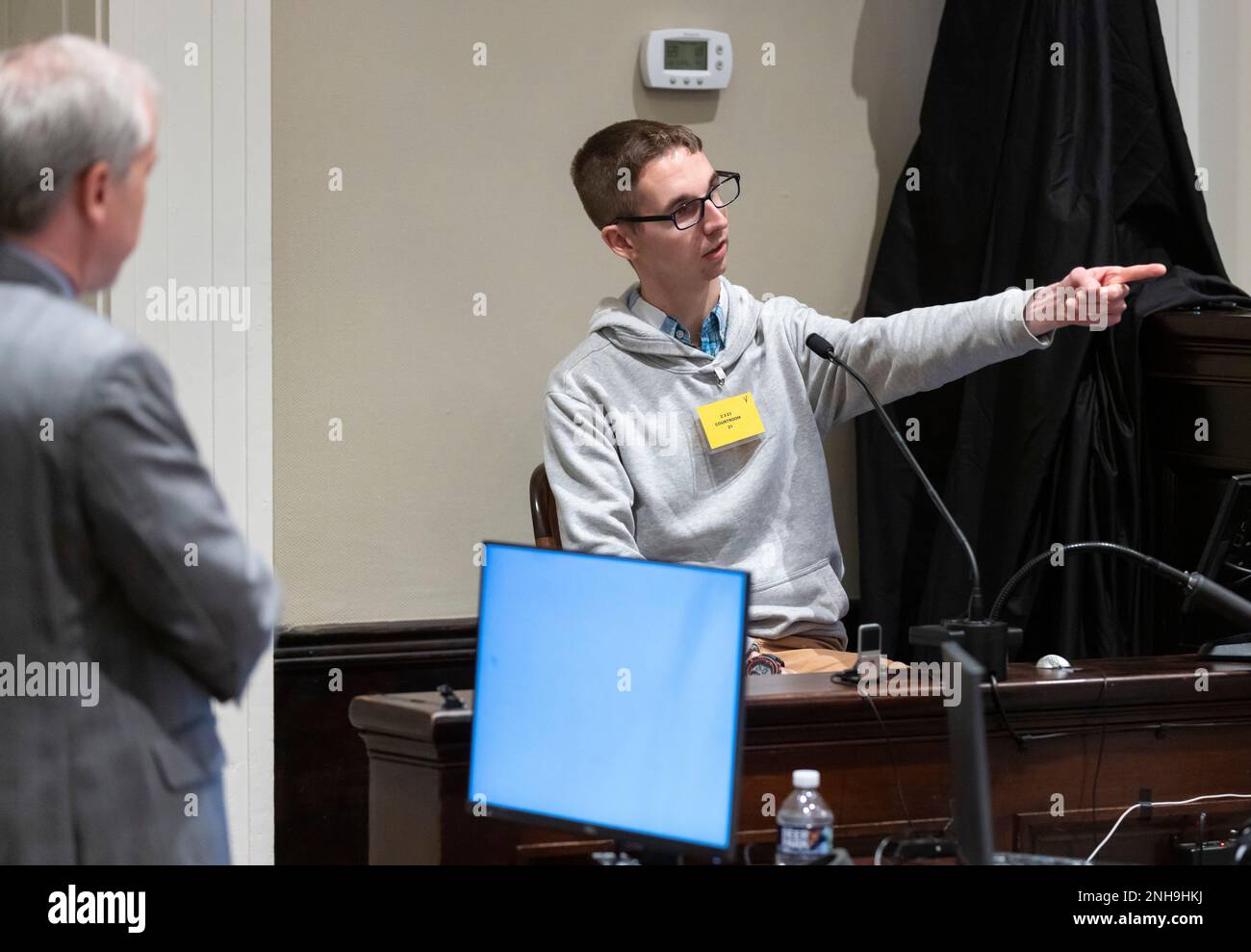 Michael Tony Satterfield, son of Gloria Satterfield, points out Alex ...