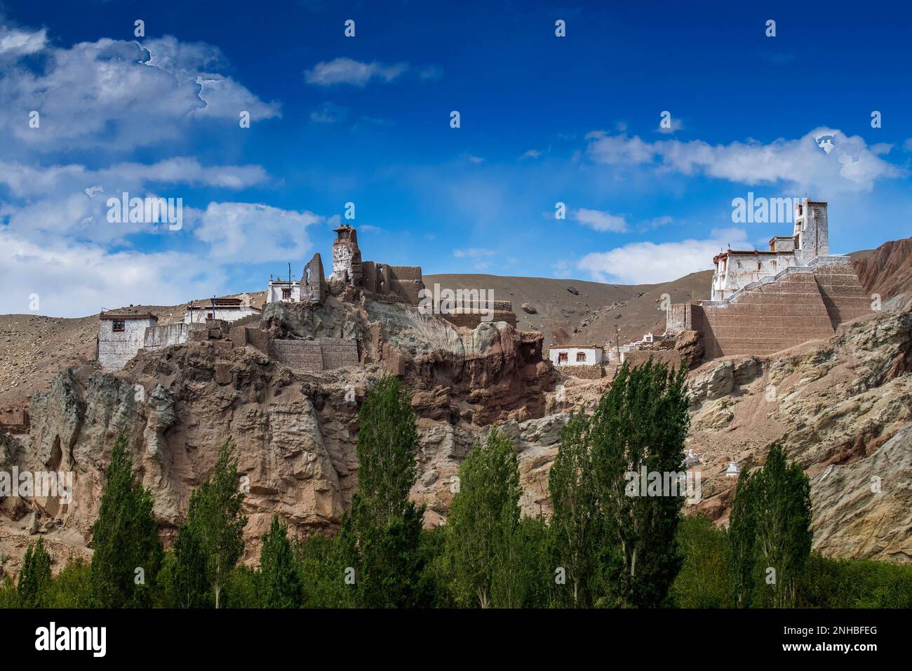 Basgo oder Bazgoo, ein Dorf am Ufer des Flusses Indus im Bezirk Leh ...