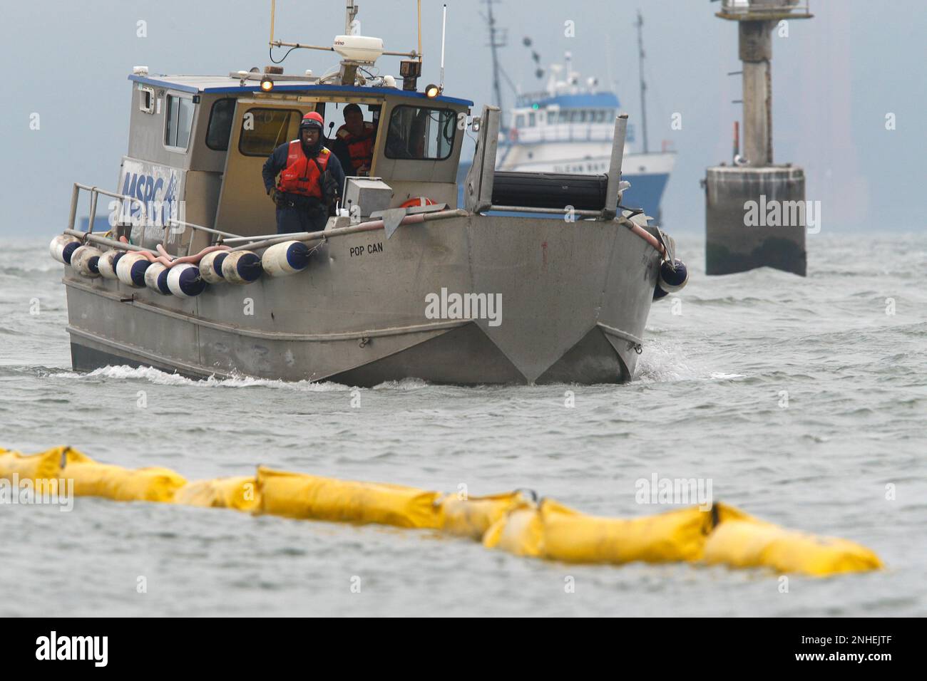 bridge08 0111 mac.jpg A worker, (company policy not to give names ...