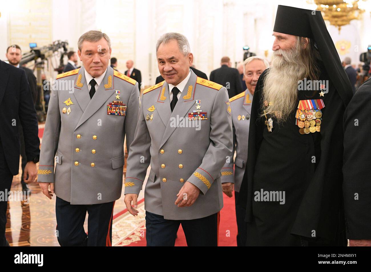 Chief of the Russian General Staff Valery Gerasimov, left, Russian ...
