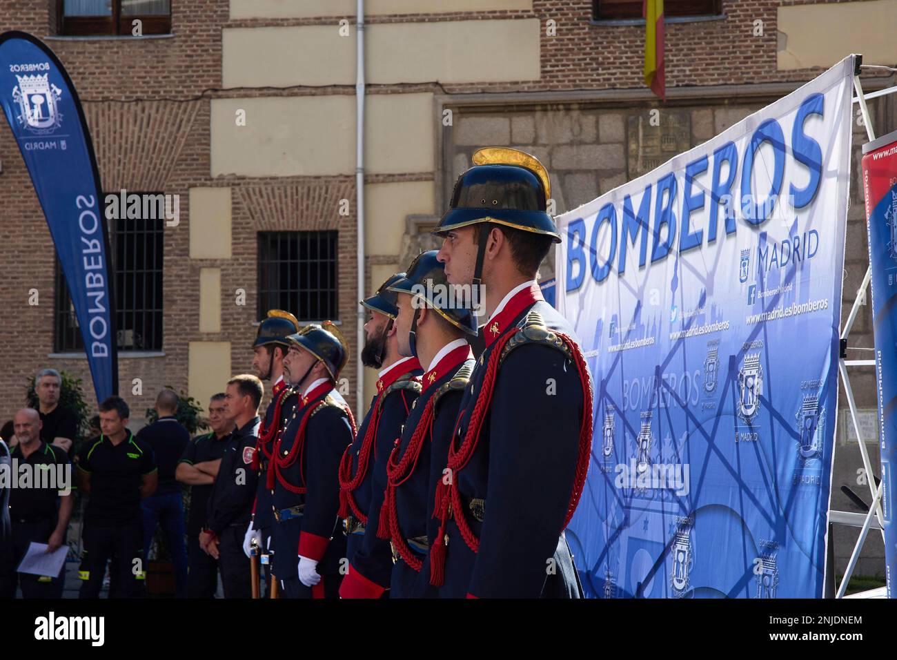 Firefighters from Madrid during the tribute to the ten firefighters who ...