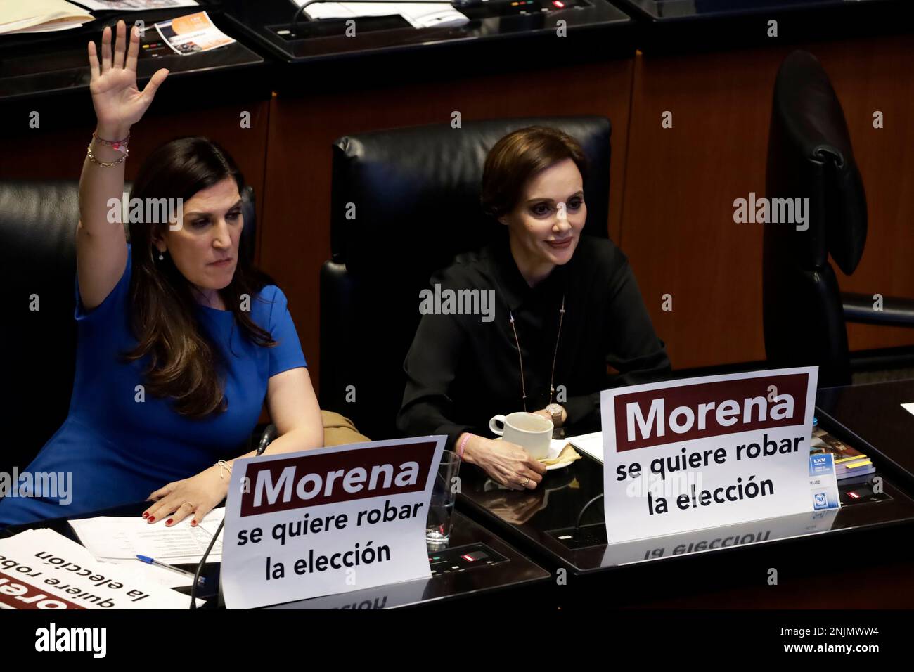 22. Februar 2023, Mexiko-Stadt, Mexiko: Senatoren Kenia Lopez und Lilly ...