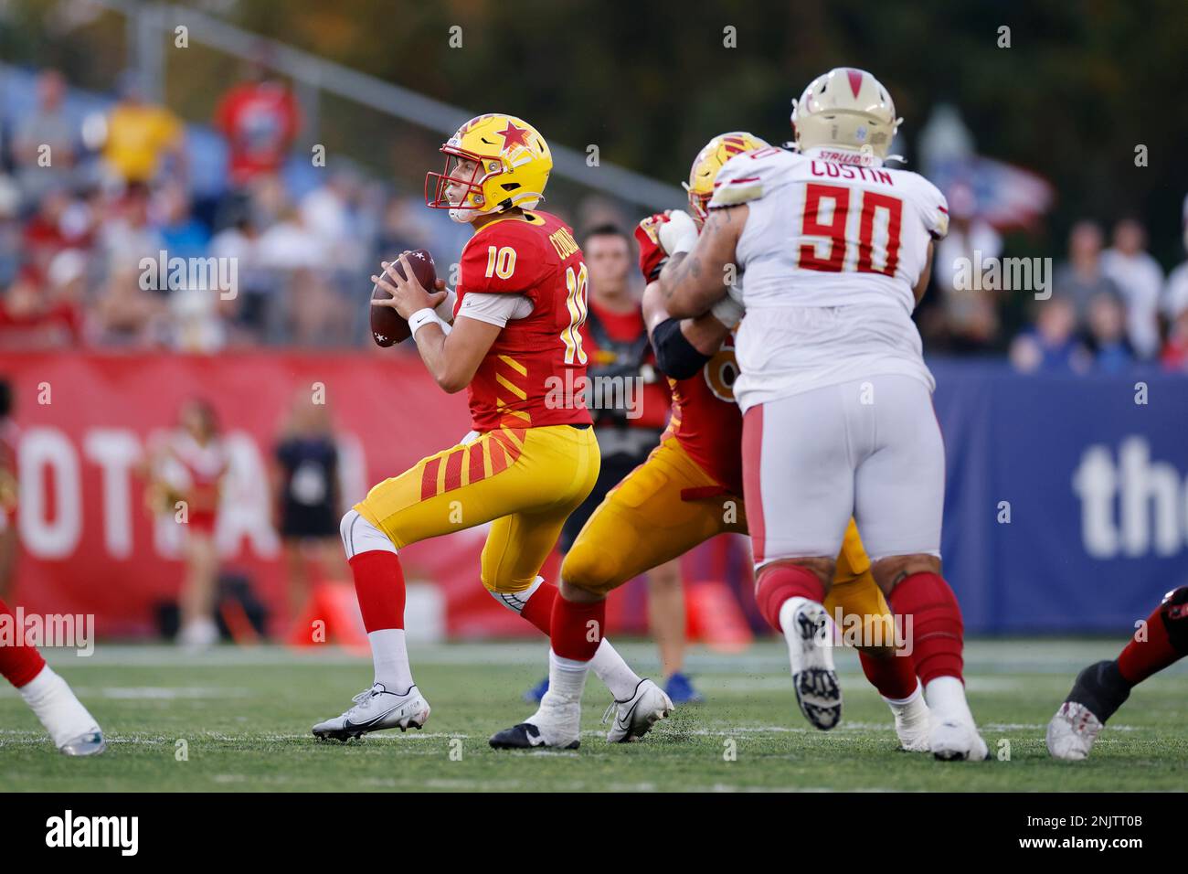 CANTON, OH - JULY 03: Philadelphia Stars quarterback Case Cookus (10 ...