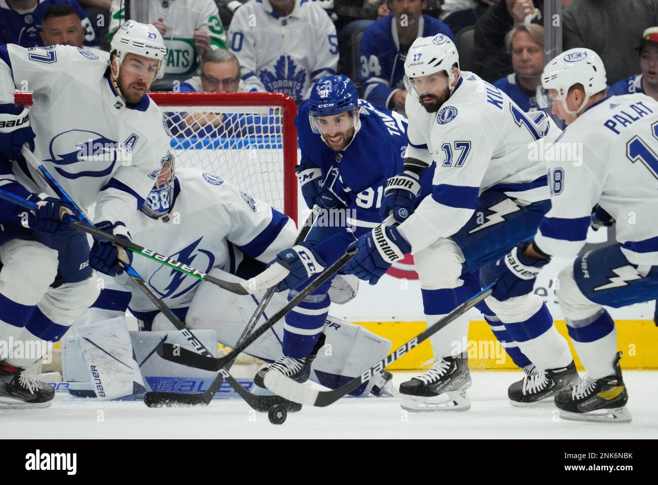 Toronto Maple Leafs center John Tavares (91) battles for the puck ...