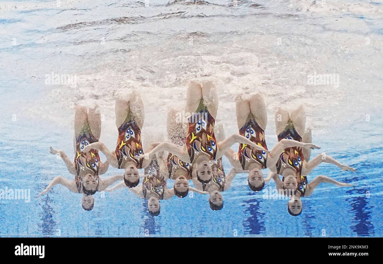 Members of Artistic Swimming Japan National Team perform during free ...