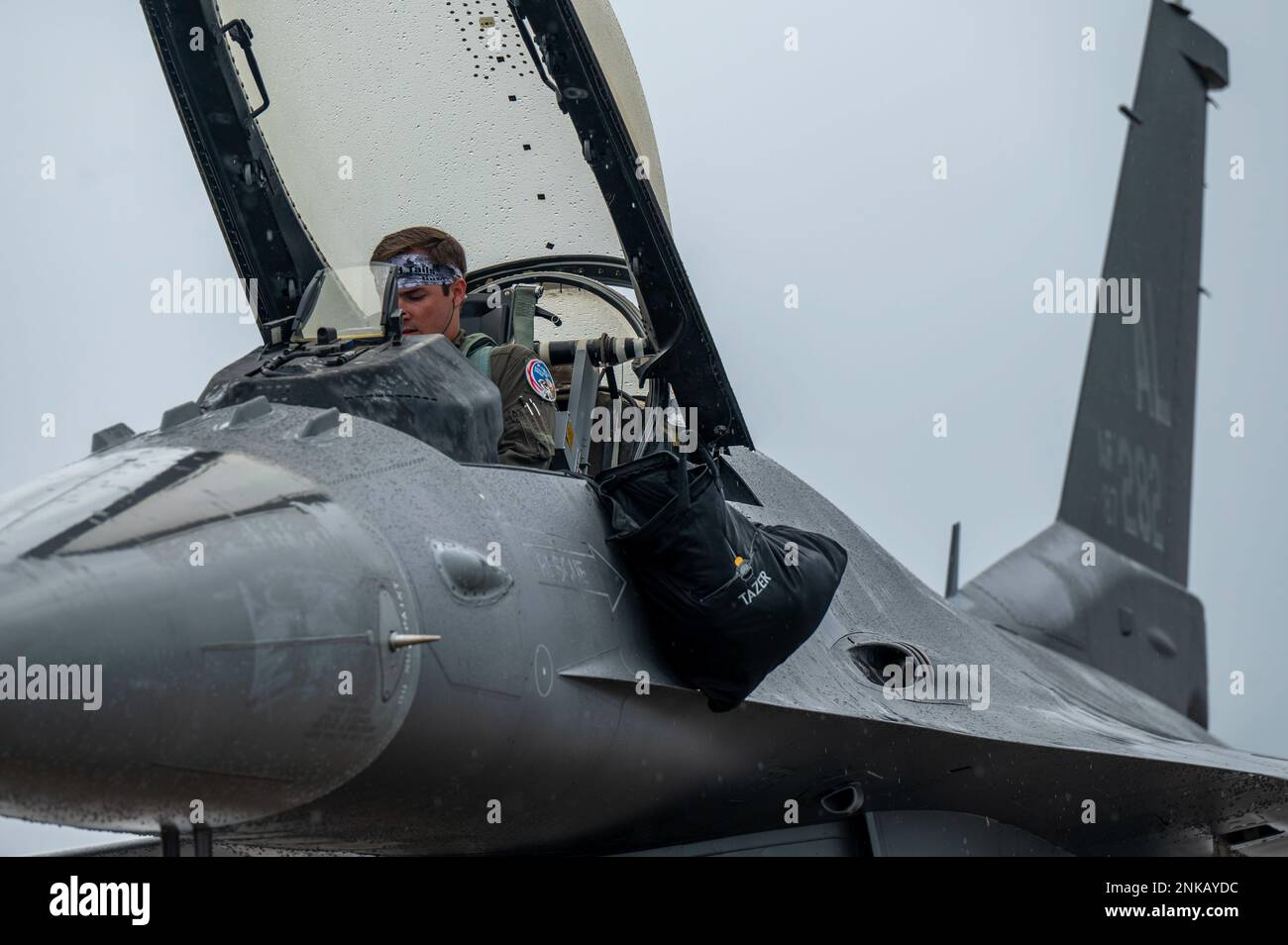 USA Air Force Capt. ‚Tazer‘ Palmer, 100. Kampfgeschwader F-16 Pilot ...