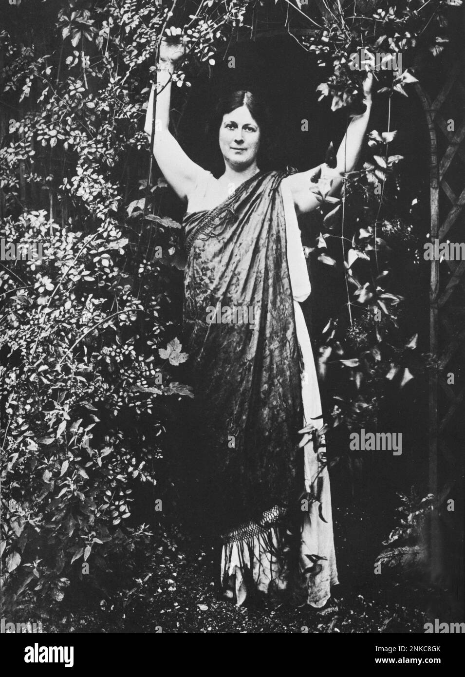 Dancer isadora duncan -Fotos und -Bildmaterial in hoher Auflösung – Alamy