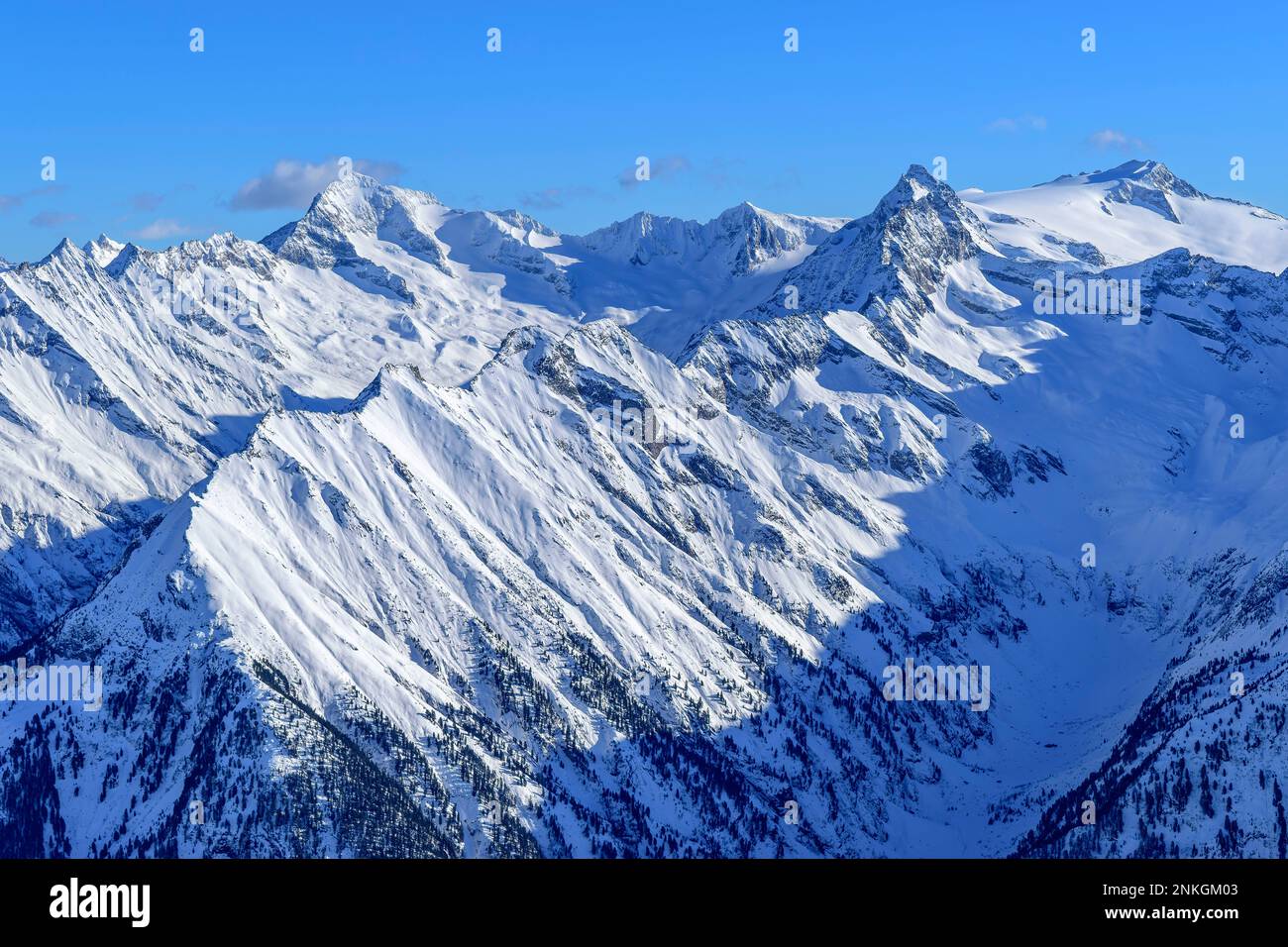 Einige gipfel der zillertaler alpen -Fotos und -Bildmaterial in hoher ...