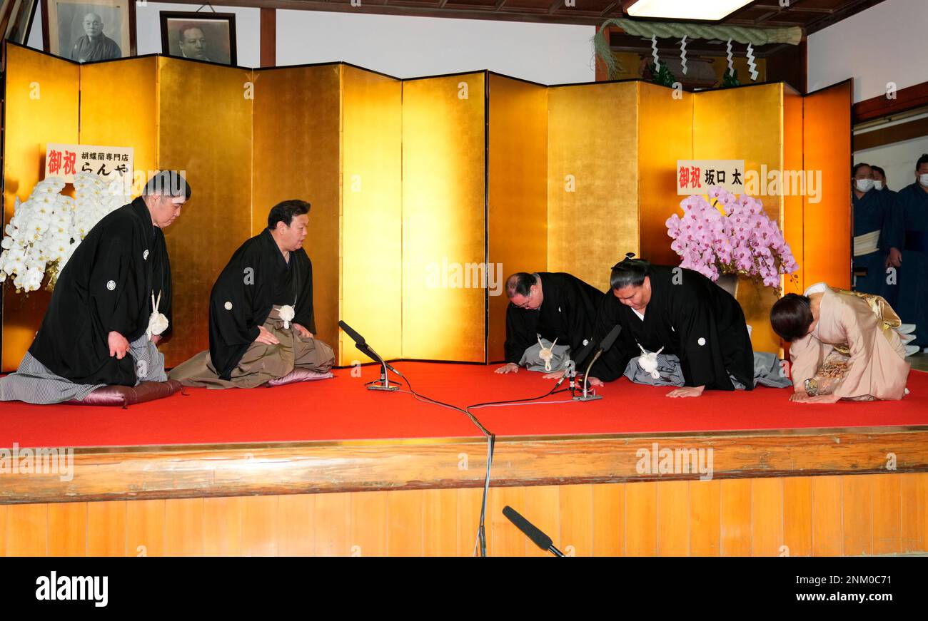 Sekiwake Mitakeumi, a sumo wrestler (2nd from R) bows for appreciation ...