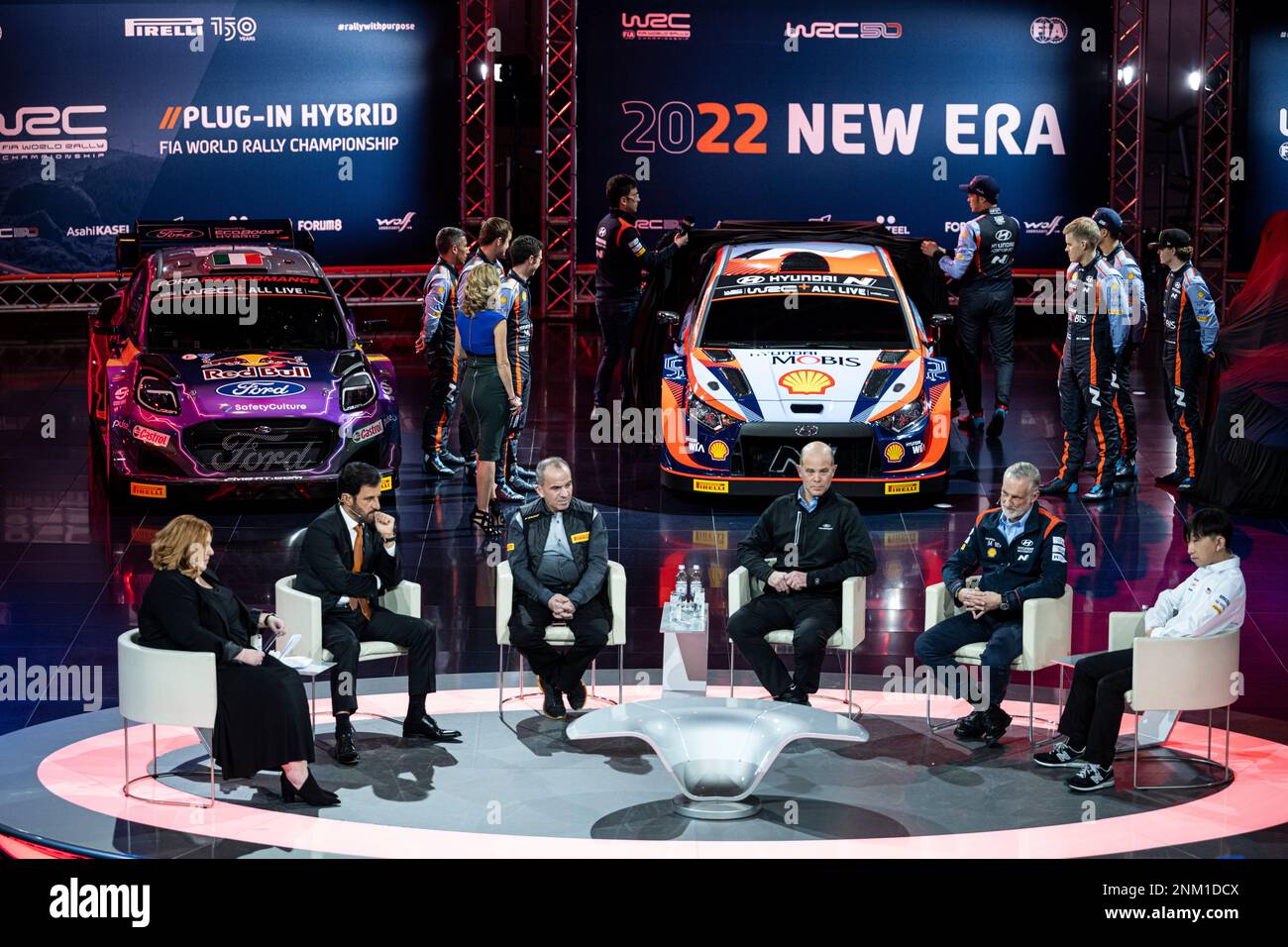 Star drivers and pioneering new hybrid cars delivered a high-voltage ...