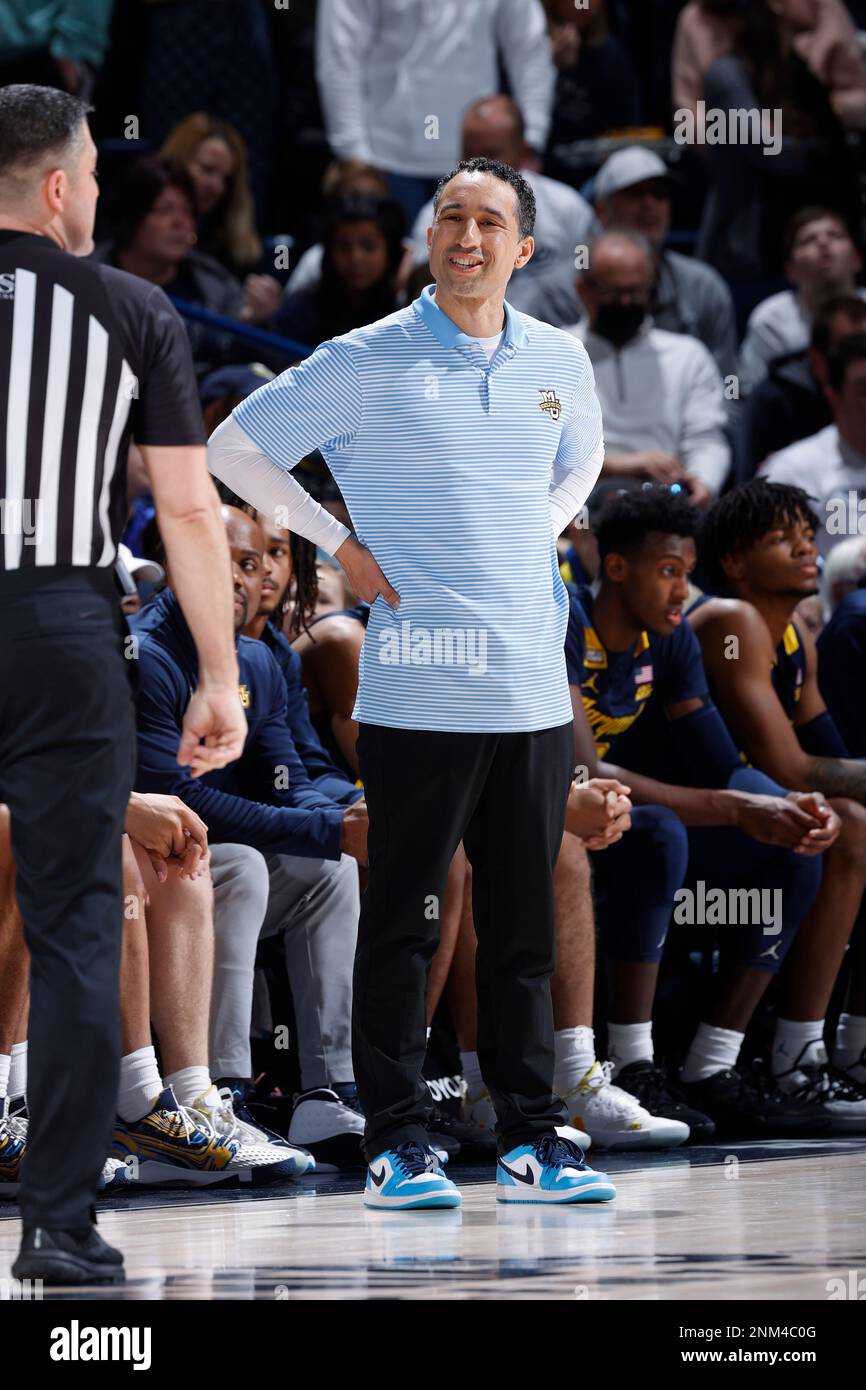 CINCINNATI, OH - DECEMBER 18: Marquette Golden Eagles head coach Shaka ...