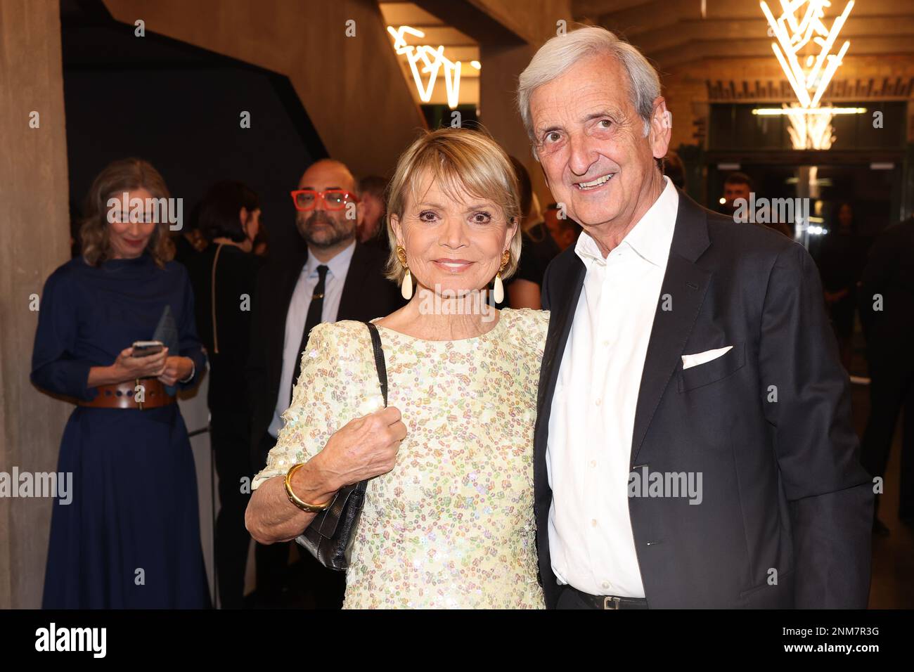 Berlin, Deutschland. 24. Februar 2023. Schauspielerin Uschi Glas und ...