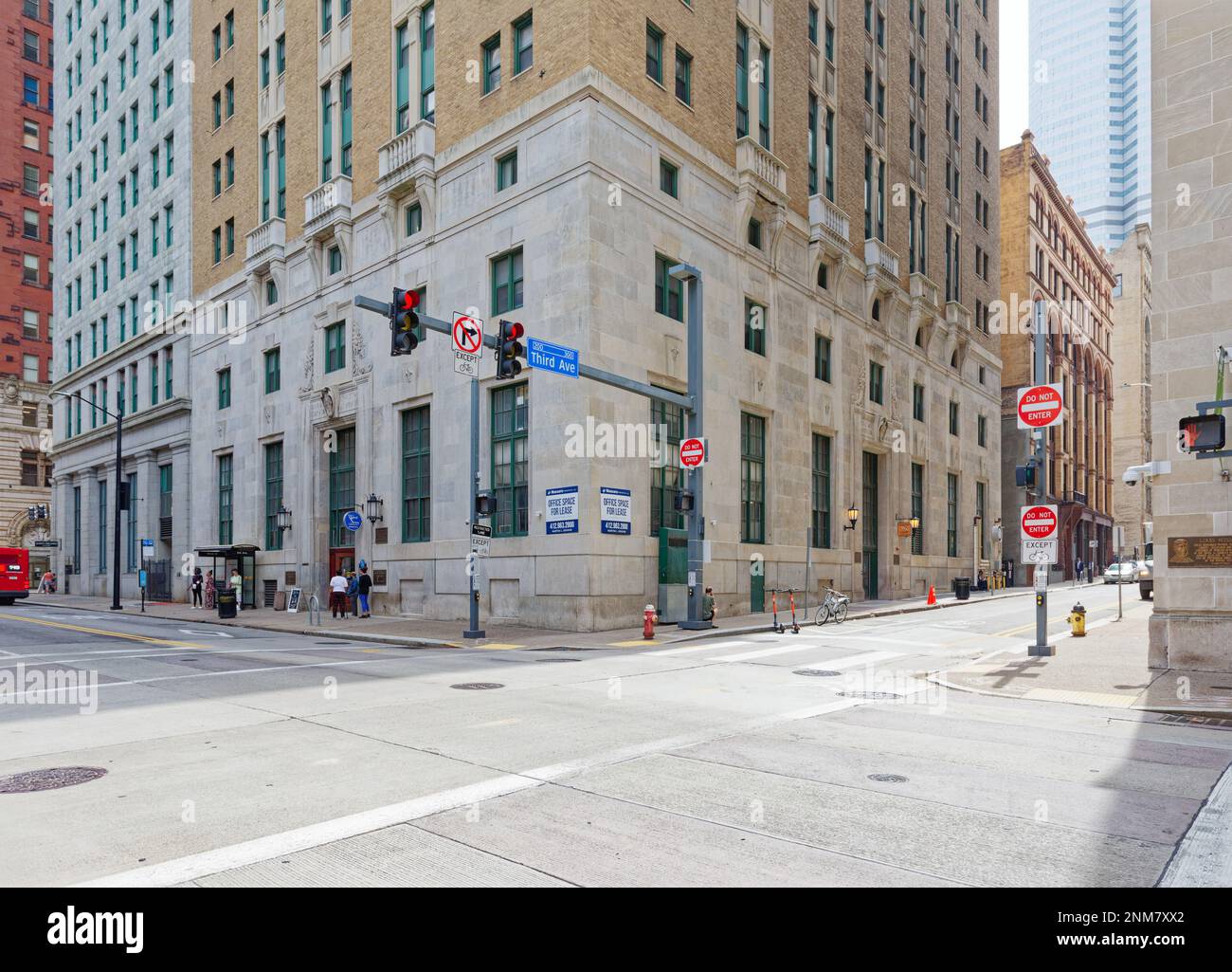 Pittsburgh Downtown: Das historische YMCA Building, ein Hochhaus aus ...