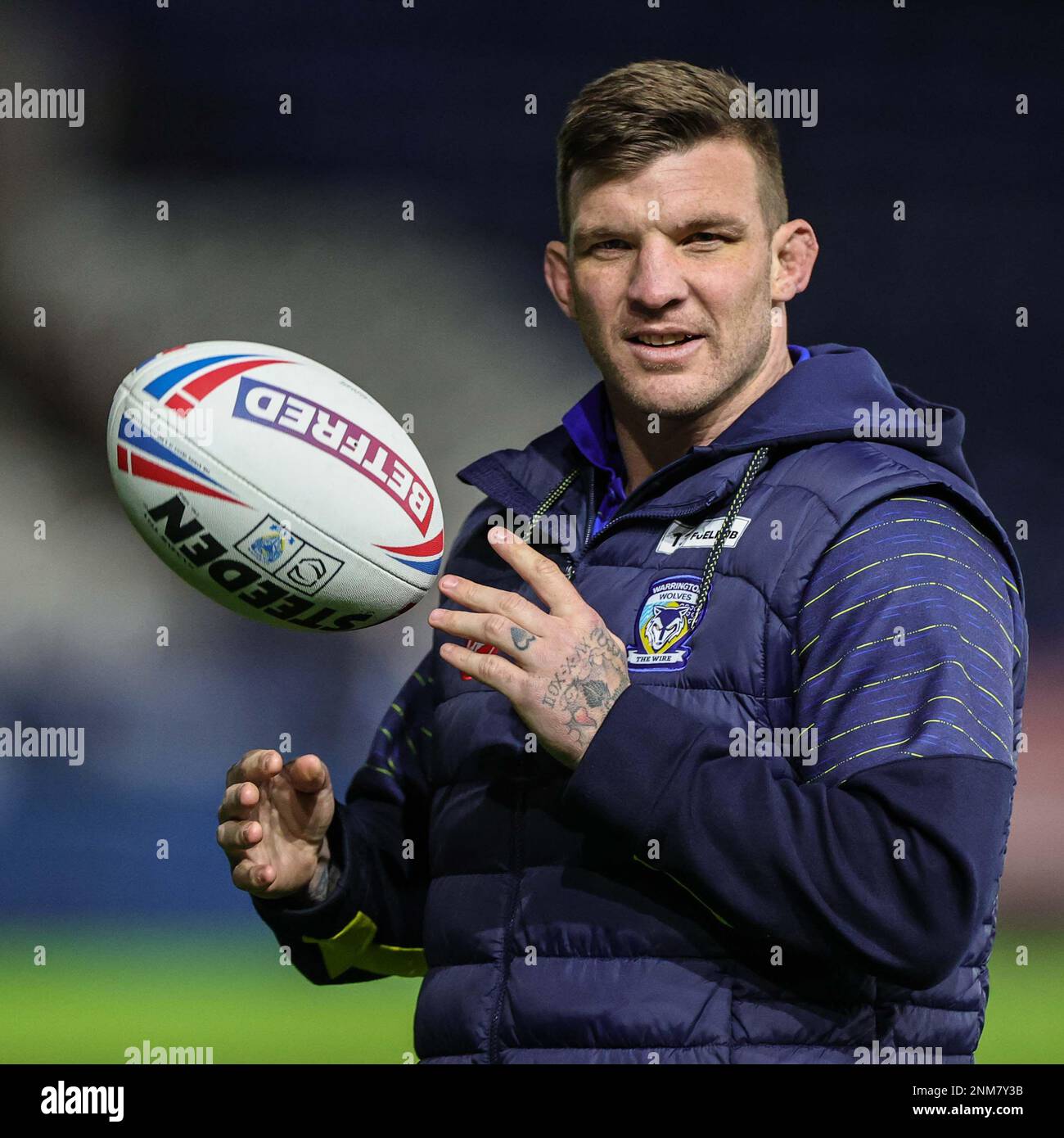 Josh McGuire #13 von Warrington Wolves während des Spiels der Betfred ...