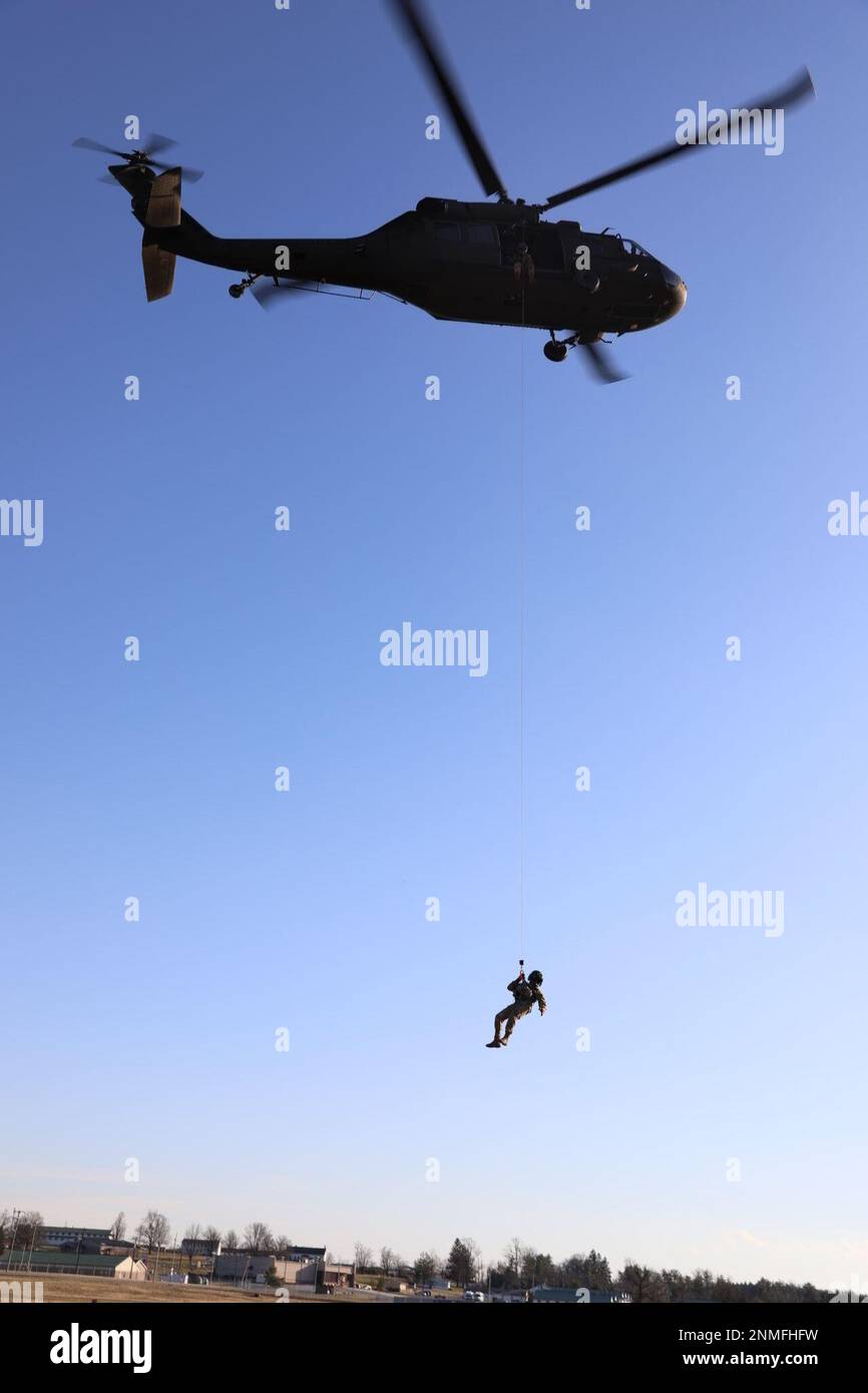 USA Soldaten mit dem 28. Expeditionary Combat Aviation Brigade Zug mit ...