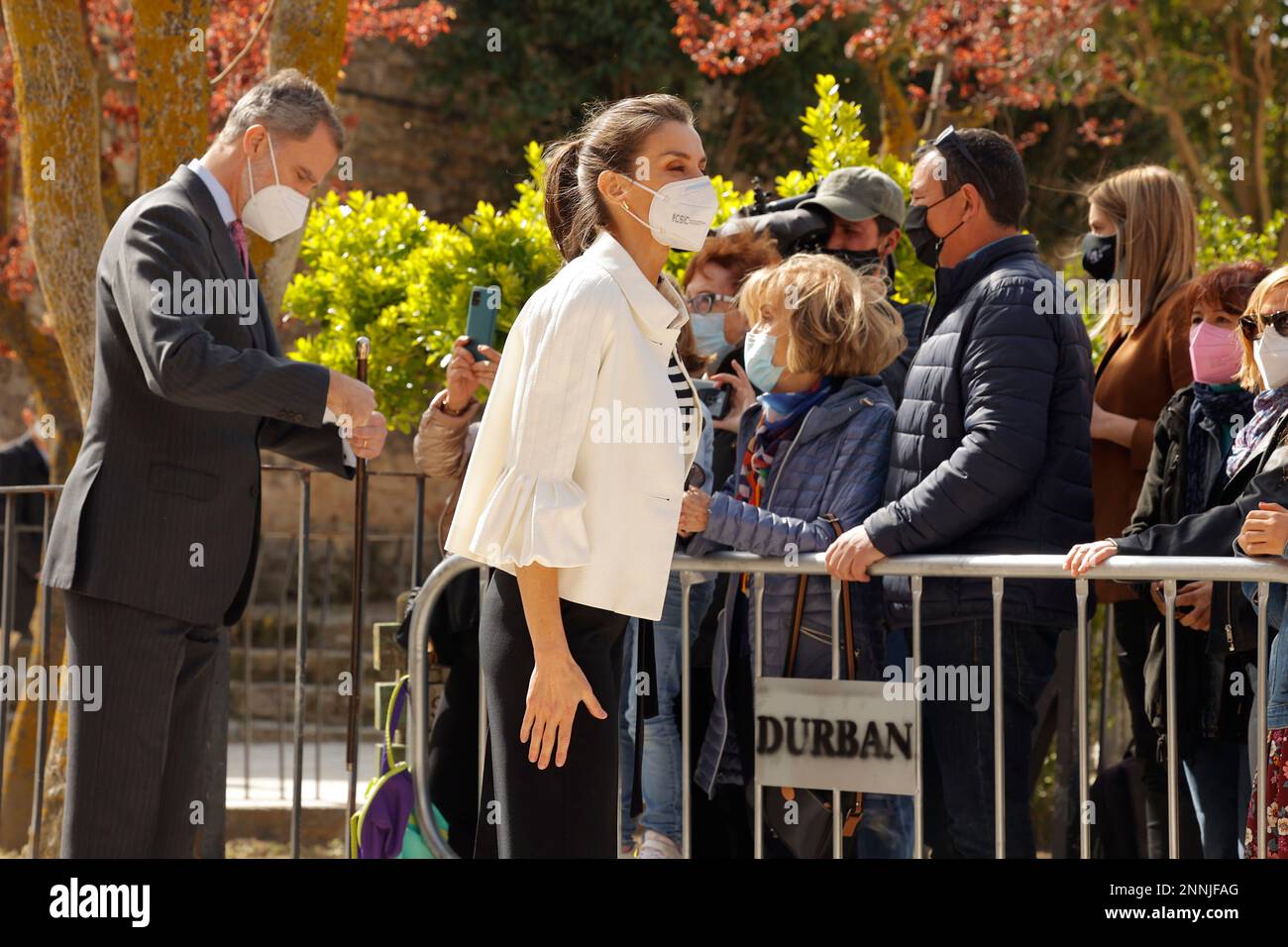 King Letizia and King Felipe VI greet their arrival at Goya's ...