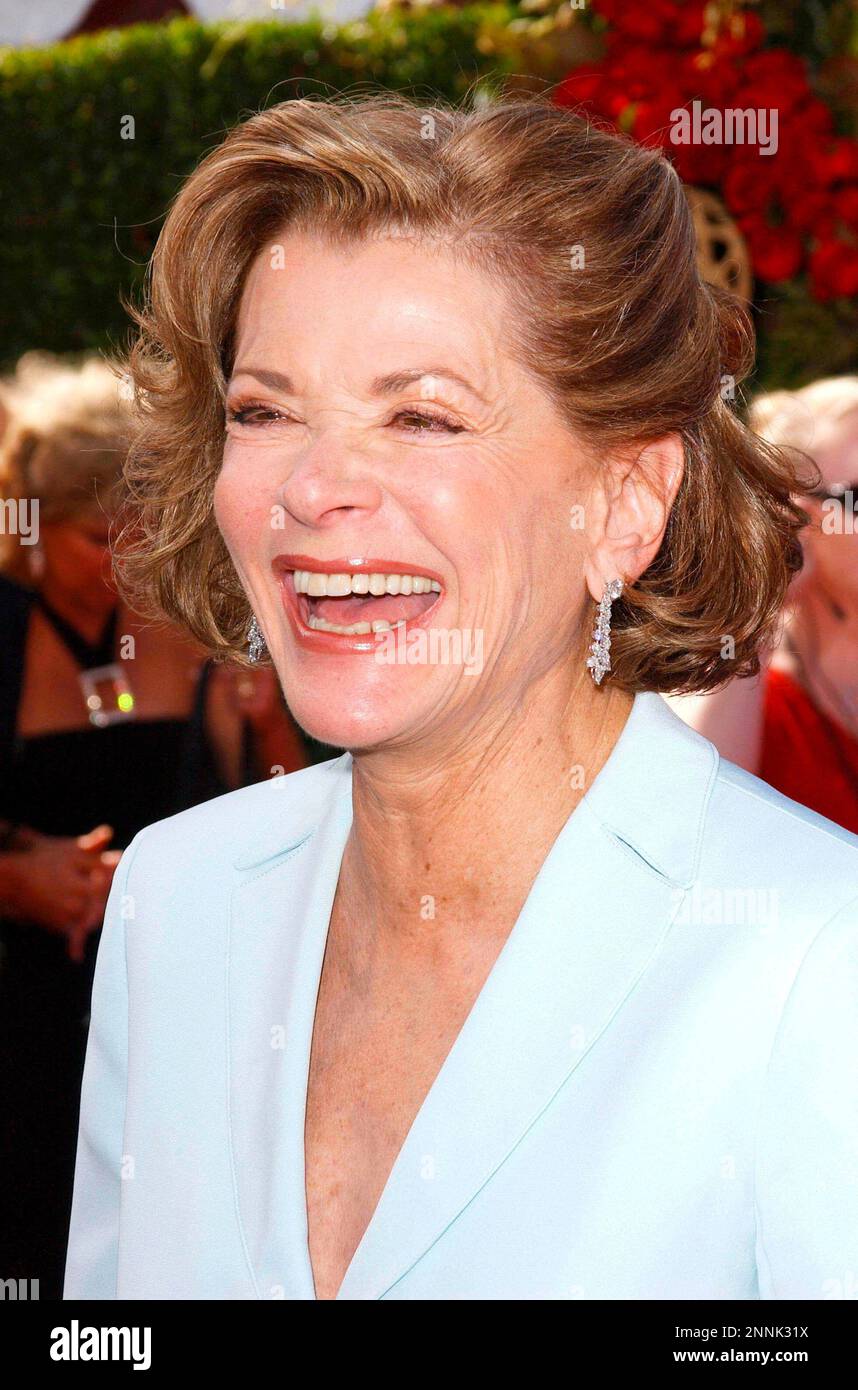 MARCH 25th 2021: Actress Jessica Walter has died at the age of 80. She ...