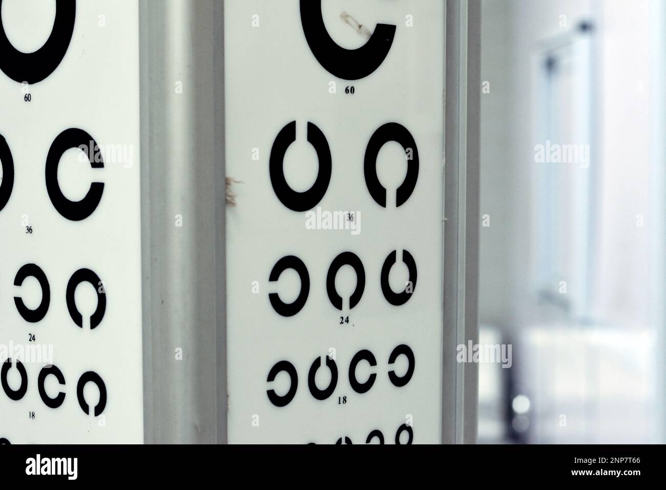 Untersuchung von visuellen -Fotos und -Bildmaterial in hoher Auflösung ...