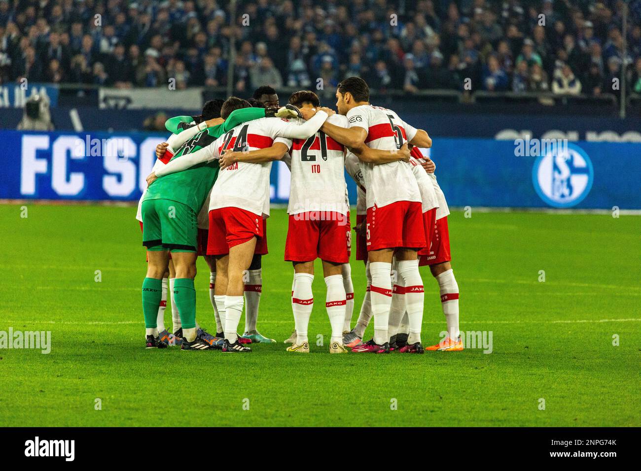 Sport, Fußball, Bundesliga, 2022/2023, FC Schalke 04 vs. VfB Stuttgart 2-1, Veltins Arena ...