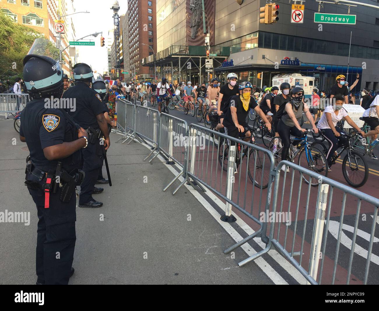 Photo by: zz/STRF/STAR MAX/IPx 2020 6/8/20 Cyclists - some yelling ...
