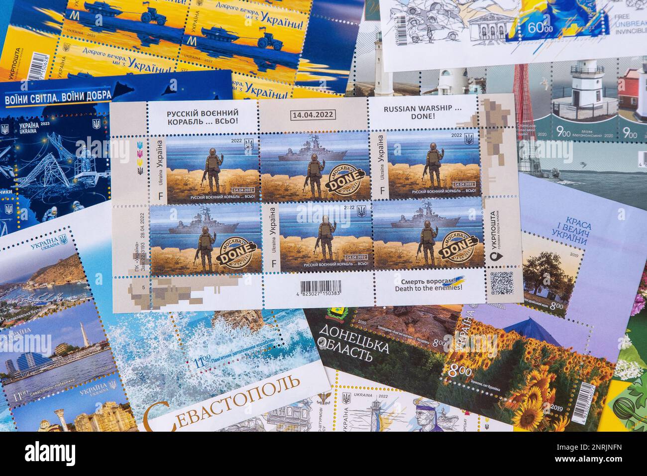 Ein Satz neuer Briefmarken der Ukraine für 2022. Ukrainische Briefmarke ...