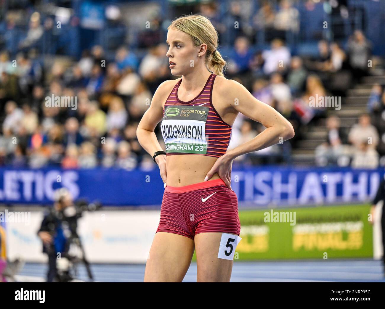 Keely HODGKINSON gewinnt die Frauen 800m beim Birmingham World Indoor ...