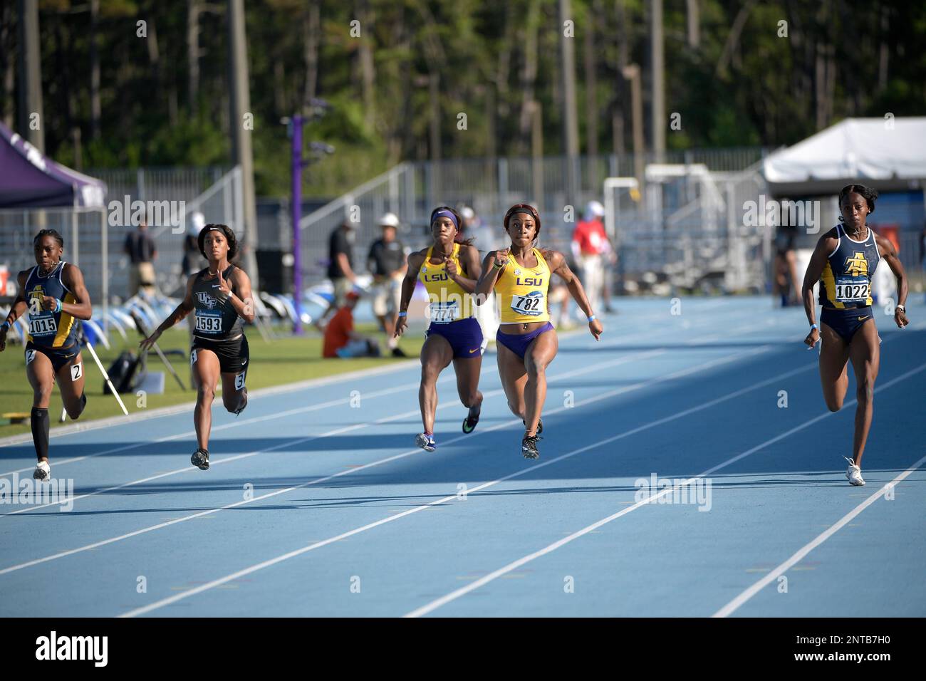 North Carolina A&T's Kamaya Debose-Epps (1015), Central Florida's Ciara ...