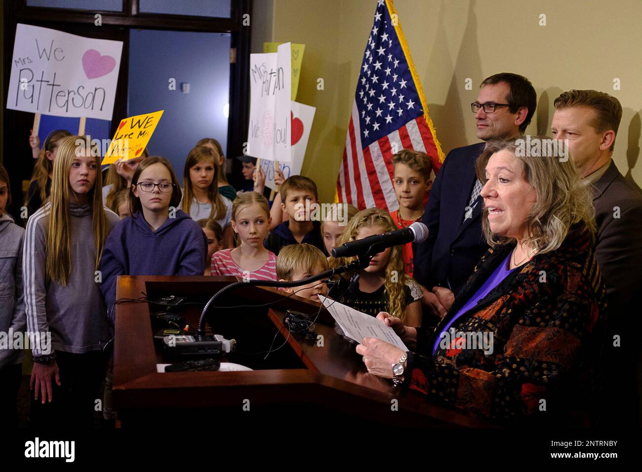 Valley View Elementary School teacher Moana Patterson speaks at a news ...